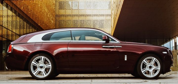 Silver Specter Shooting Brake - Carat Duchatelet